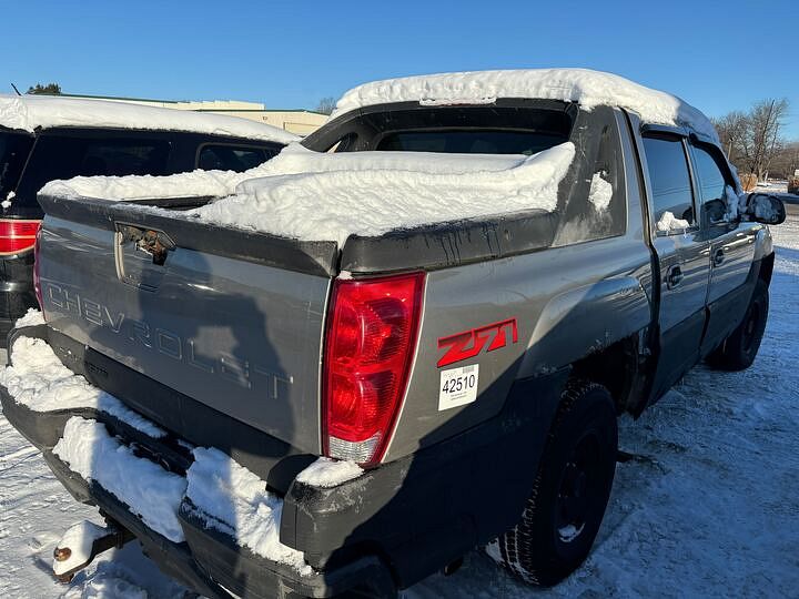 2002 Chevrolet Avalanche 1500 Parts - U-Pull and Save Auto Parts ...