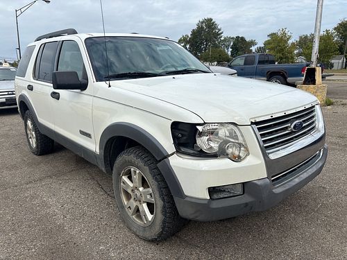 2006 Ford Explorer XLT Parts - U-Pull and Save Auto Parts - Pontiac ...